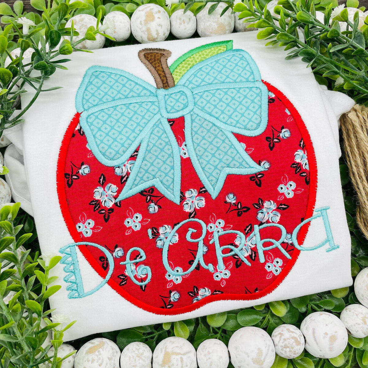 Apple with bow – Suttonly Sewn